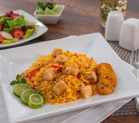 Arroz Con Coco Y Pescado