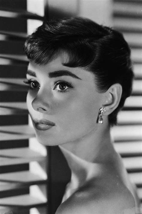 Celeb Loved Beauty Looks That Audrey Hepburn Did First Glamour De