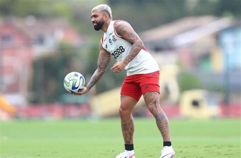 Corinthians Manifesta Interesse Em Gabigol E Presidente Augusto Melo