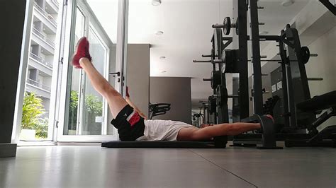 Elevación de piernas extendidas YouTube