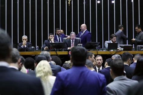 Saiba como votou cada deputado na aprovação da MP dos ministérios O Tempo