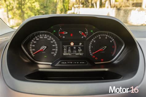 Peugeot Rifter Long Fotos Al Volante Interior Motor16
