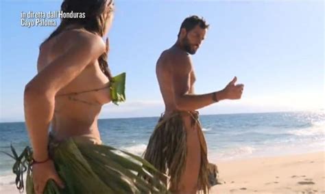 Cecilia Rodriguez Nuda All Isola Dei Famosi Video E Foto Hot