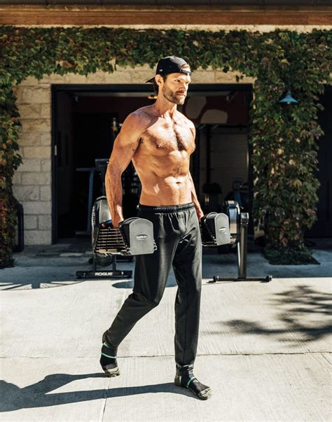 Is Jensen Ackles Really This Big