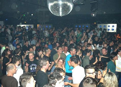 Insomnia Dopo 30 Anni La Rievocazione Della Mitica Discoteca I Dj I