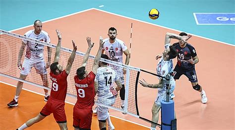 AXA Sigorta Efeler Liginde 8inci Hafta tamamlandı Efeler Voleybol