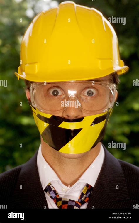 Atado Y Amordazado Fotografías E Imágenes De Alta Resolución Alamy