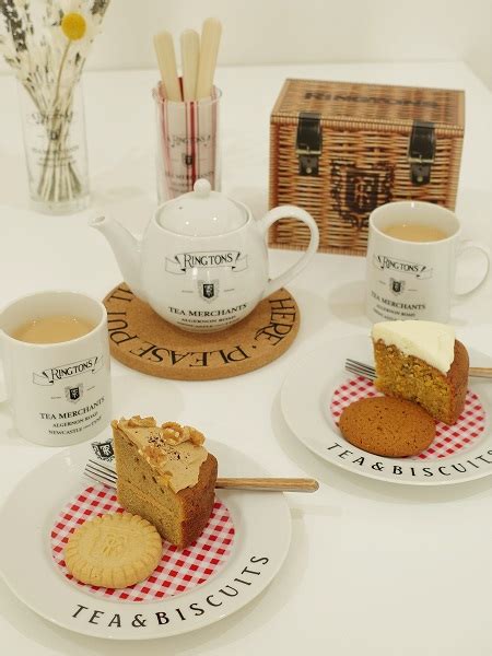 Ringtons Japan リントンズ公式 on Twitter 阪神の店舗で先行販売されたリントンズのビスケットプレート31