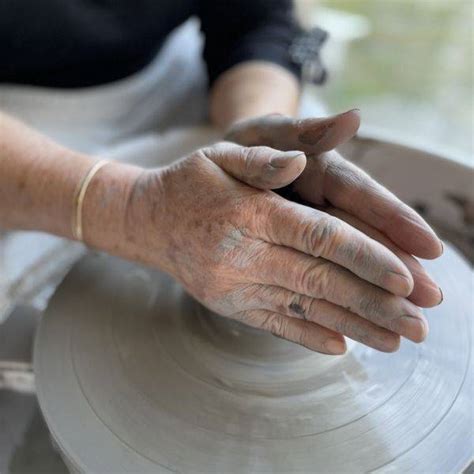 ACTIVITÉS EXPÉRIENCES Artisanat DIY Initiez vous au tour et