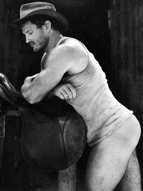 Musclebound Aussie Hunk Tim Perry Gets Naked HUNK Magazine