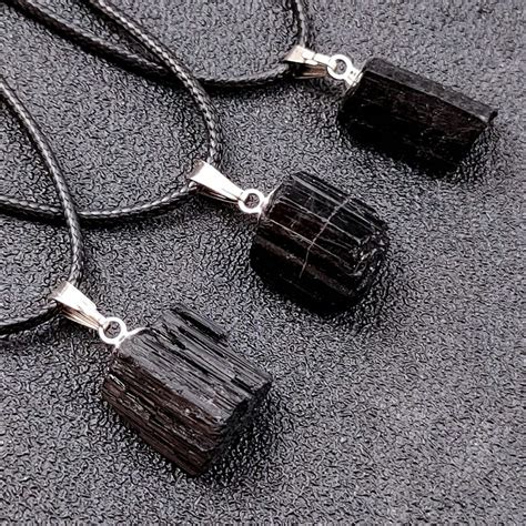Collar Con Colgante De Acero Inoxidable Con Piedra En Bruto De