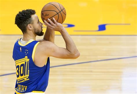NBA Steph Curry S Shot Is Scrutinized By These 2 Coaches Yahoo Sports