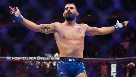 VIDÉO L éclatante victoire par KO du combattant de MMA nîmois Benoît