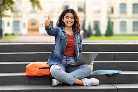 Top 10 Benefits Of Studying Abroad Explore The World And Build Your Future