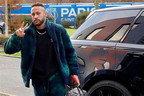 Neymar é acusado de trabalho oculto por antiga empregada doméstica