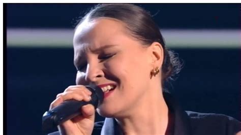 The Performance Of Anne Sila Singing Une Simple Melody By Polnareff