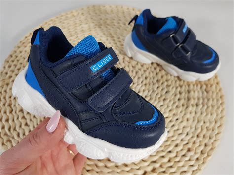 Lekkie buty sportowe dla chłopca MAX 21 26 granatowe SKLEP EMILIA