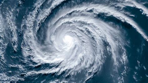 Posible desarrollo de CICLÓN dejará lluvias torrenciales en el Golfo de
