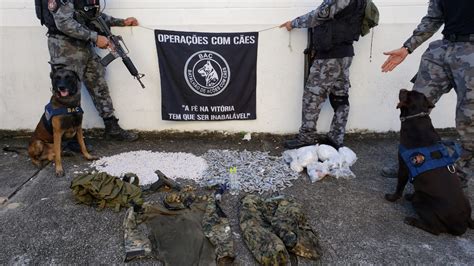 POLÍCIA MILITAR APREENDE ARMA GRANADAS E DROGAS NA BAIXADA FLUMINENSE