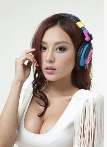 Jeana Ho Lan Kwai Fong Asian Love Asian Girl Cat Ear Headphones