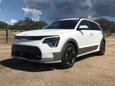 New 2023 Kia Niro EV Wind Ratings Pricing Reviews Awards