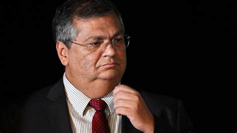 Fl Vio Dino Cita Intelig Ncia Artificial Da Meta Para Defender Limites
