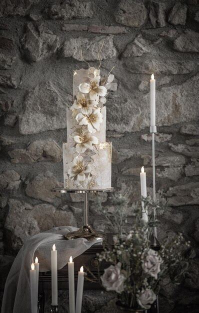Premium Photo Three Tiered White Wedding Cake