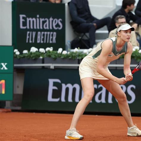 Elena Rybakina poursuit son chemin à Roland Garros en battant la Belge