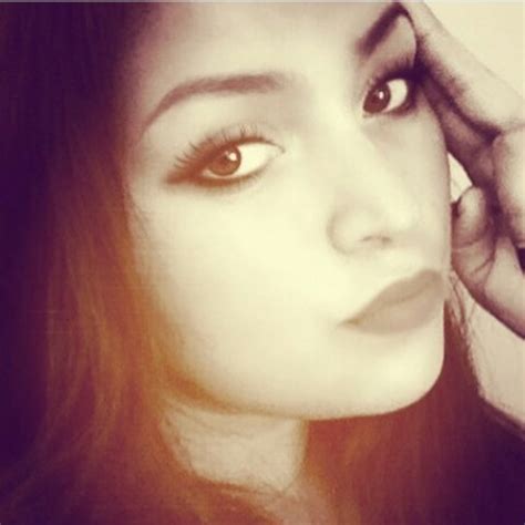 Stream Uberlania Queiroz Music Listen To Songs Albums Playlists For