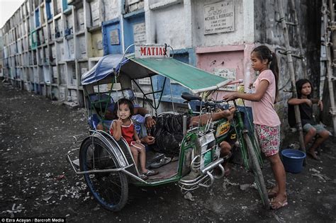 Manila Ren Preparing For Annual Filipino Day Of The Play Slum Girls Island Beach 29 Min
