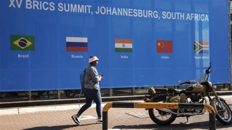 Business Sommet Des Brics Lula Et Xi Jinping Sont D J En Afrique Du