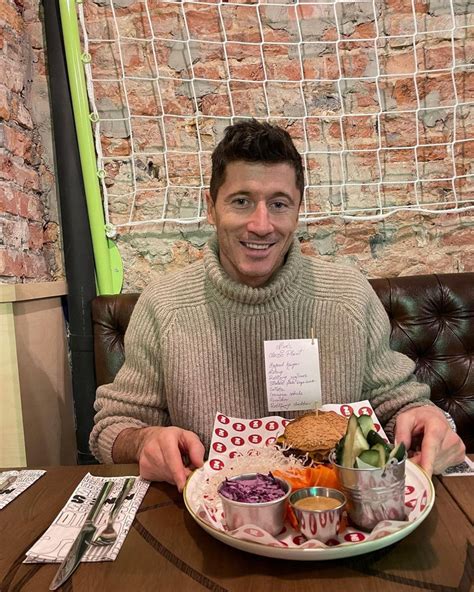 Robert Lewandowski W Ogniu Krytyki To Przez Finalist Masterchefa