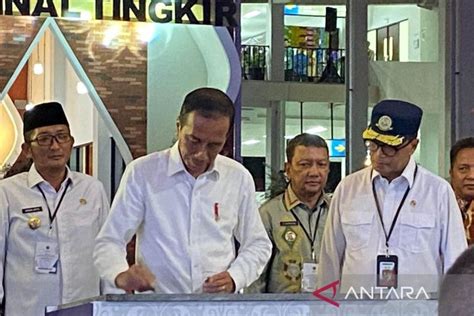 Presiden Jokowi Resmikan Terminal Tipe A Paya Ilang Takengon ANTARA