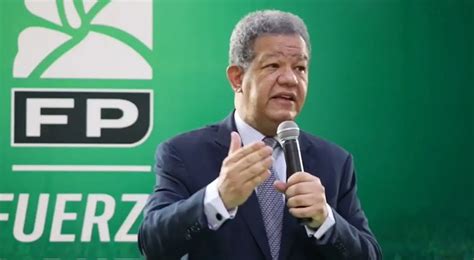 Leonel Fernández apoya nuevos miembros del TC
