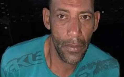 Homem Mata A Pr Pria M E Golpes De Enxada Enquanto Ela Dormia