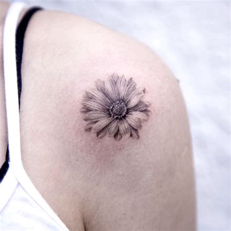 Update More Than 84 Minimalist Tiny Sunflower Tattoo Latest In Cdgdbentre