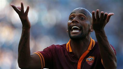 Maicon sofre lesão na coxa e desfalca Roma por duas semanas 27 09