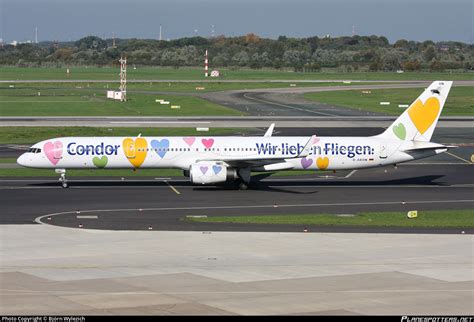 D ABON Condor Boeing 757 330 WL Photo by Björn Wylezich ID 1589430