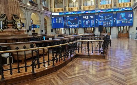 El Ibex 35 Se Lanza Hacia Los 11 200 Puntos Con La Ayuda De Solaria E