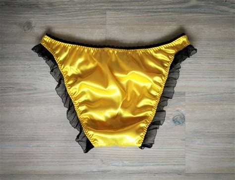 Bragas De Satén Bragas Amarillas Ddlg Amantes De Los Etsy España