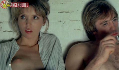 Abigail Clayton Nue Dans R Ve De Singe