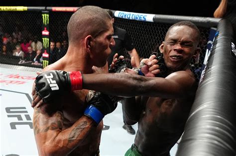 Alex Pereira Becomes UFC Middleweight Champion After Stunning Israel