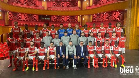 VIDEO Dans Les Coulisses De La Photo Officielle 2021 2022 Du Stade