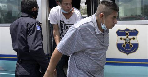 Capturan a 1 400 mareros en tres días en El Salvador