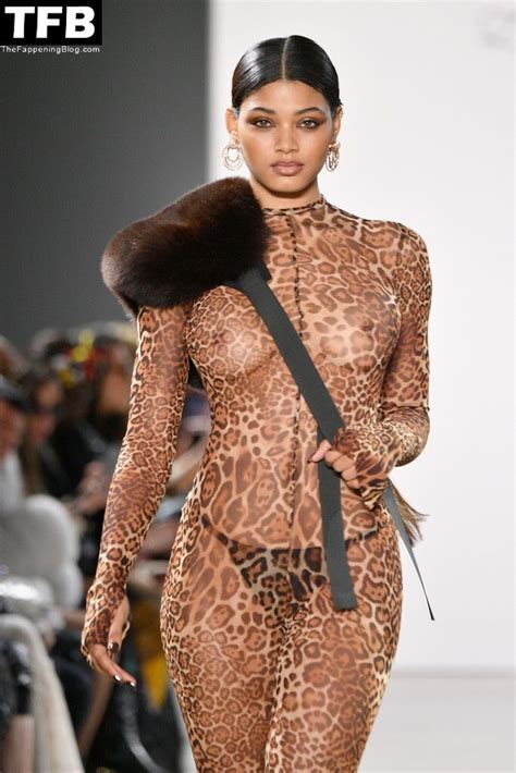 Danielle Herrington Flashes Her Nude Tits At Laquan Smiths Fashion