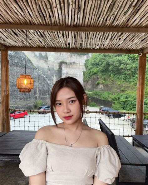 Dhea Angelia Twitter Arkaibu Project