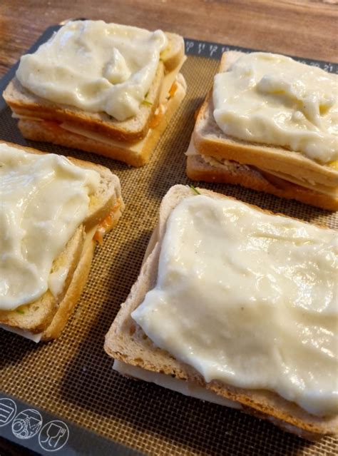 Croque monsieur au saumon fumé et fromage au four