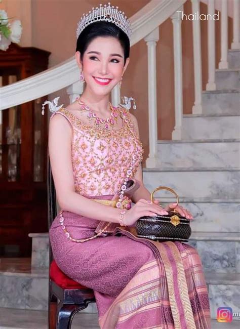 Thai Dusit Dress National Costumes Of Thailand