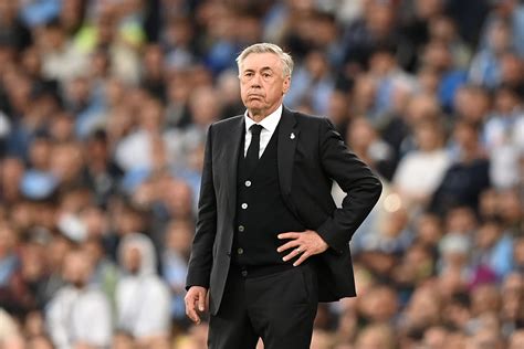 هل يجدد ريال مدريد عقد مدربه كـ هدية له في عيد الميلاد كارلو أنشيلوتي