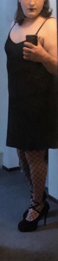 Just Your Neighborhood Goth Girl Scrolller